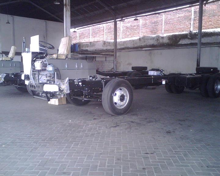 chassis Bus Hino AK8 A215 po harapanjaya ~ bus harapanjaya