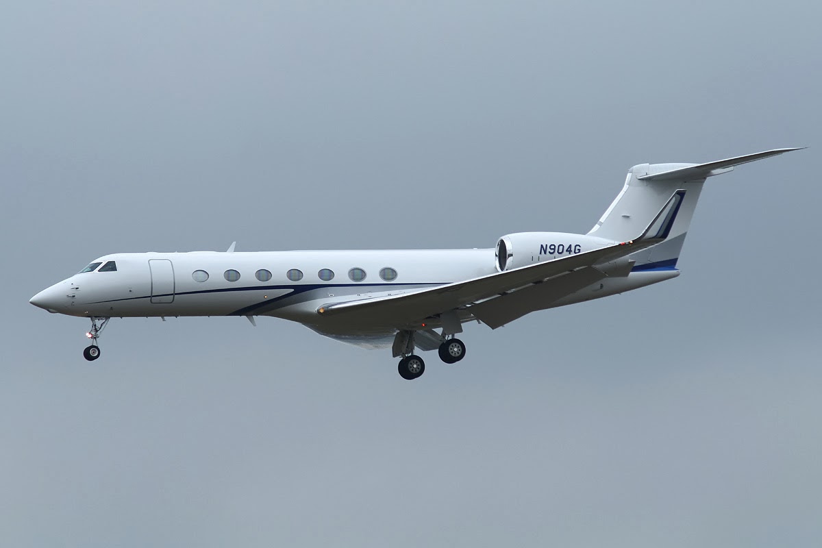 Eastwings: Gulfstream G550 * Google Inc. * N904G