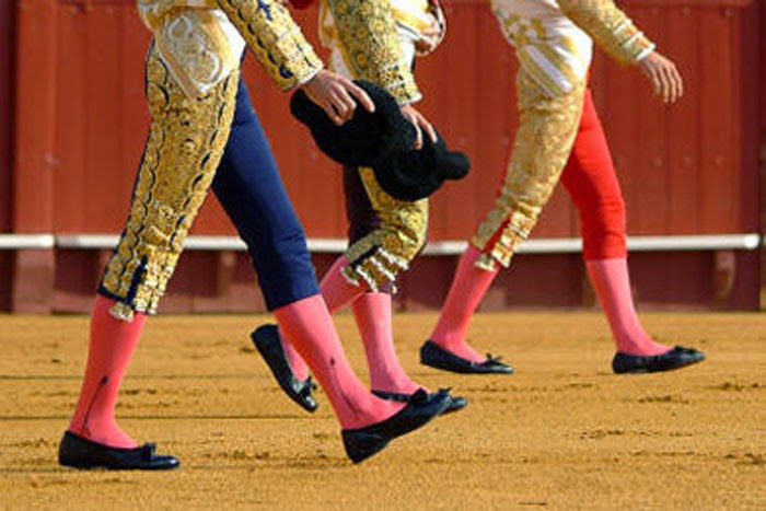 Mucho Más Que Toros: Montera