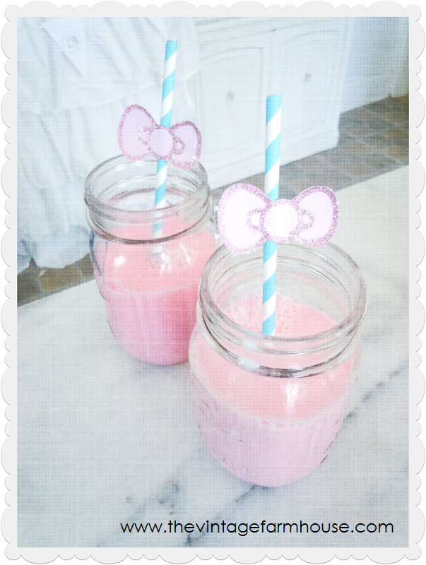 The Vintage Farmhouse: Hello Kitty Party & Free Printables