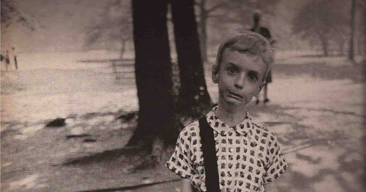 devodotcom: THE MAGICAL PHOTOGRAPHY OF DIANE ARBUS