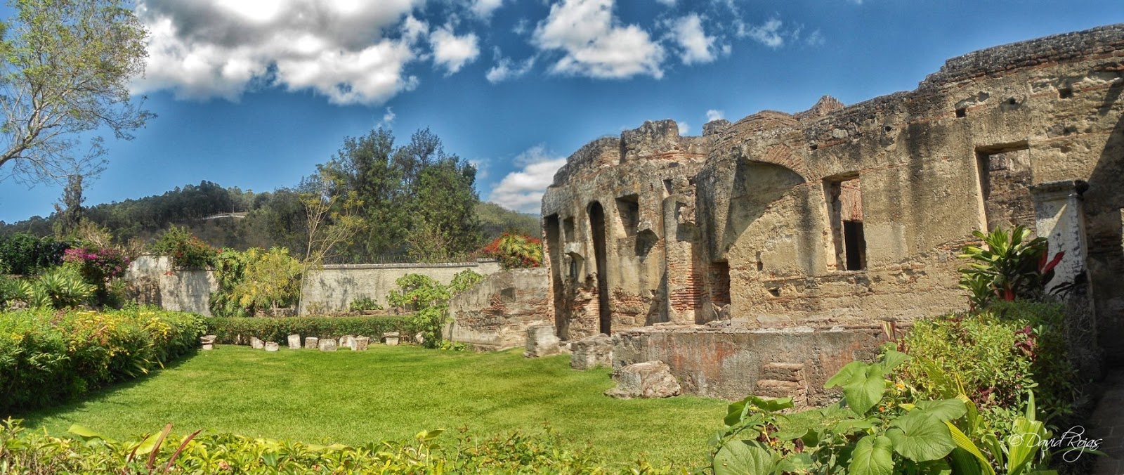 David Rojas Fotografía: Ruinas Convento de Capuchinas Antigua Guatemala.