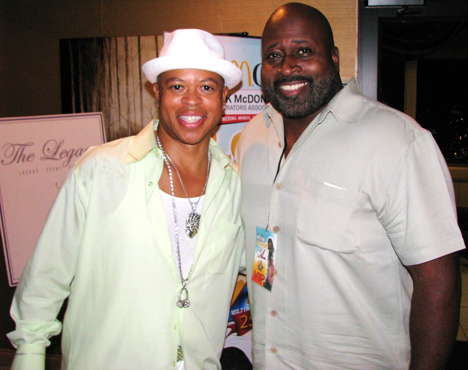 [Video] R&B Singer Avant Sings At 'BMOA's Block Party'