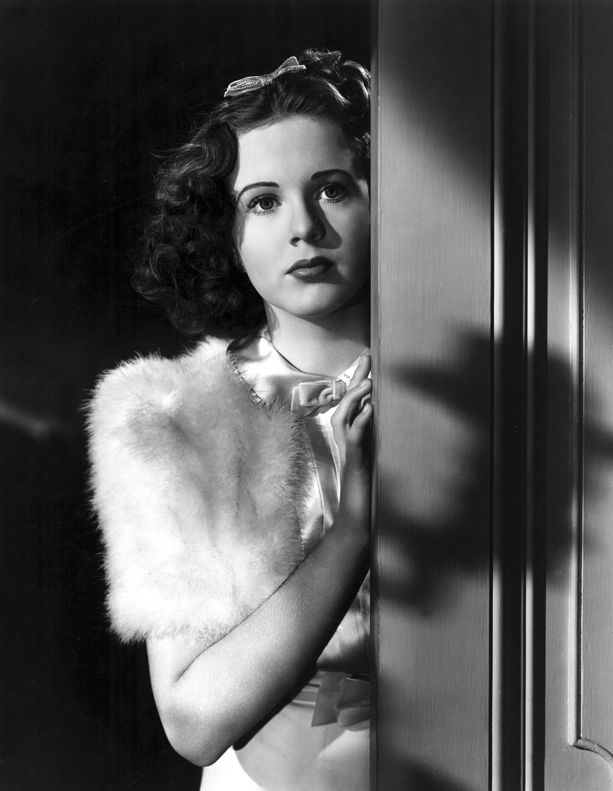 Great Musicals: 1939 Three Smart Girls Grow Up......