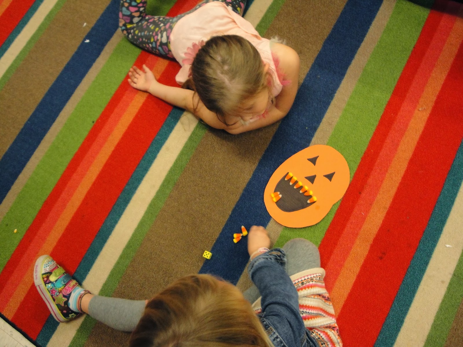 Peine Ridge Elementary Kindergarten News: Learning Math - Fall Style!