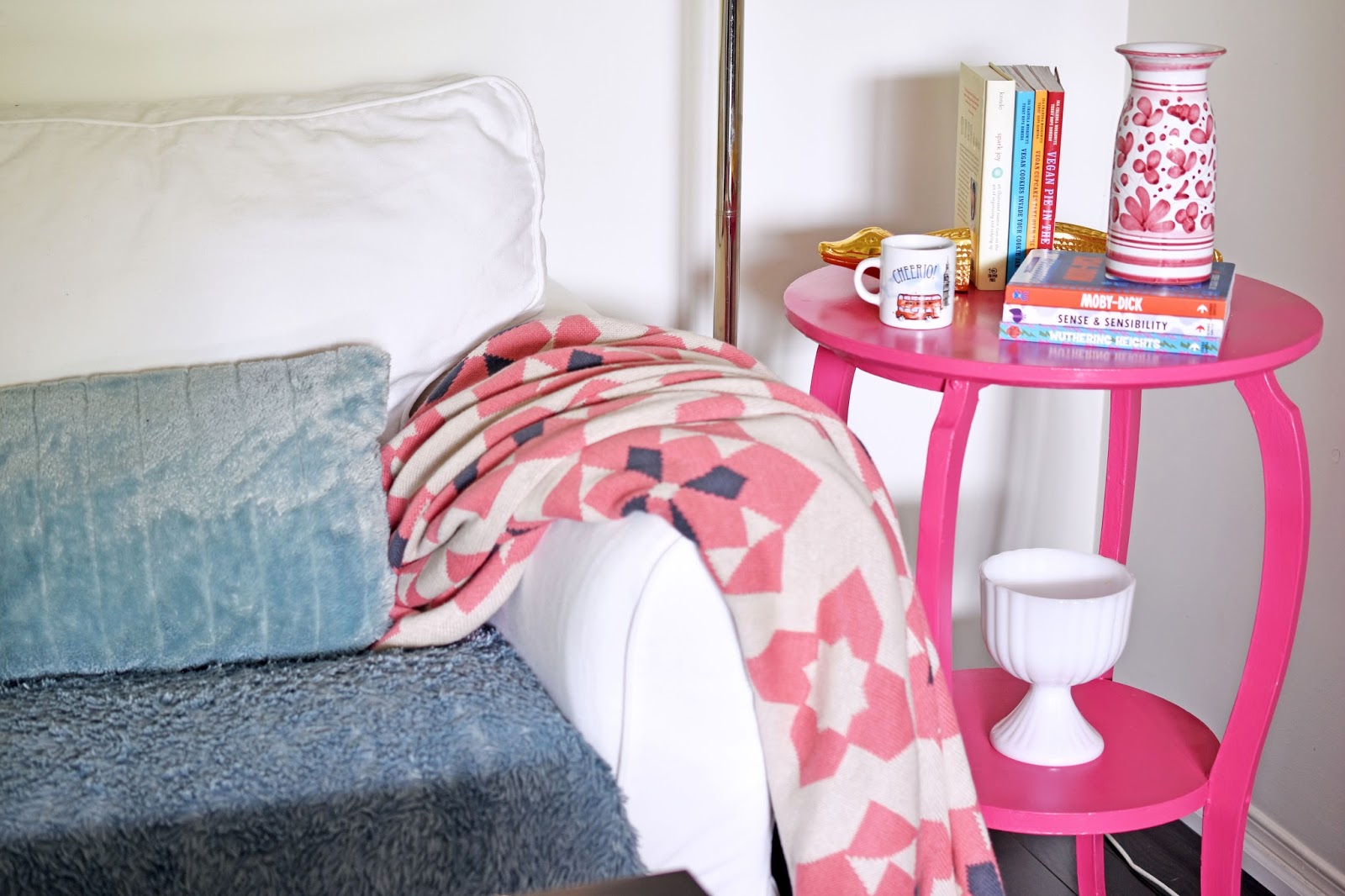 Woman in Real Life: DIY Spray-Painted Pink Side Table (with O.co ...