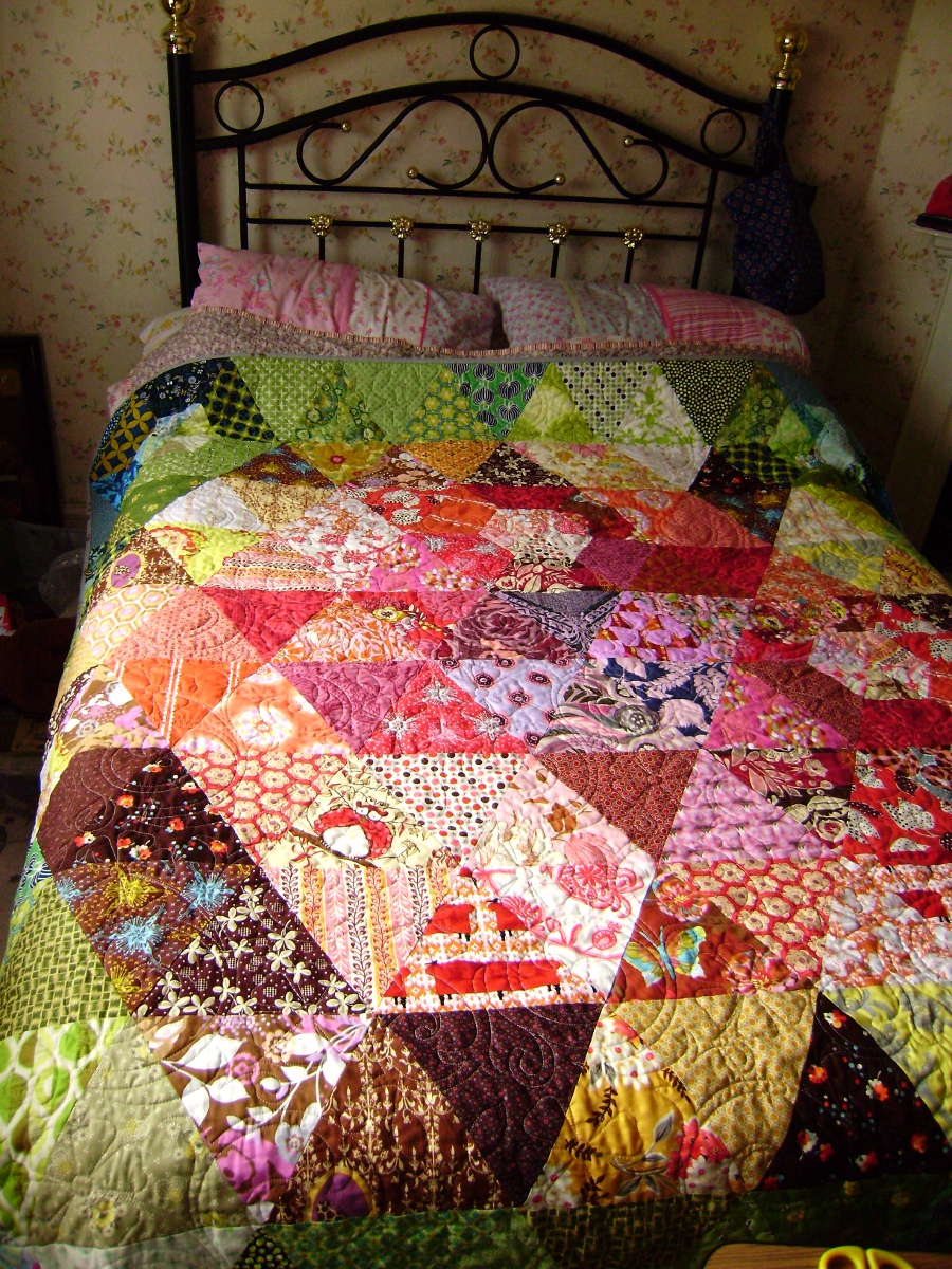 Non-Euclidean Quilting: Patchwork Prism