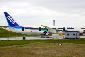 KPAE Paine Field: Paine Field April 9