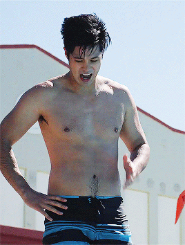 Alexis_Superfan's Shirtless Male Celebs: Ross Butler shirtless in 13 ...