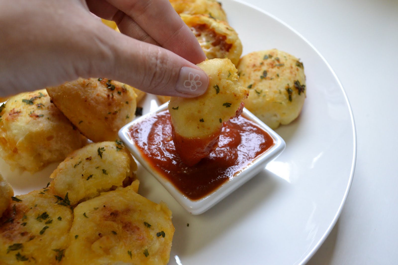 These Three Girlies: Pepperoni Pizza Bites