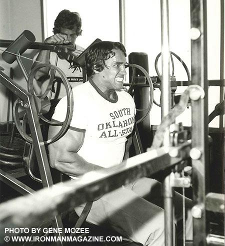 #TEAMWOBB Mainpage: Rare Arnold Schwarzenegger Gallery [Part1]