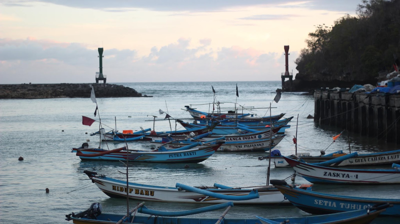 PANTAI SADENG MUARANYA BENGAWAN SOLO PURBA