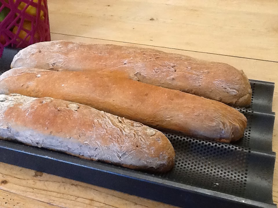 AAA ACCADEMIA AFFAMATI AFFANNATI: Pani e lieviti. Pani e focacce