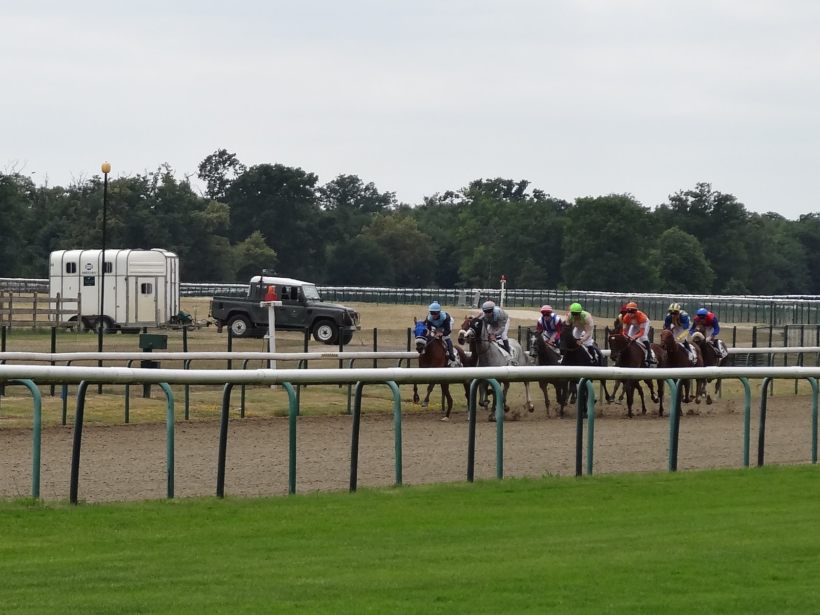 Happy in Hainesport: Château de Chantilly