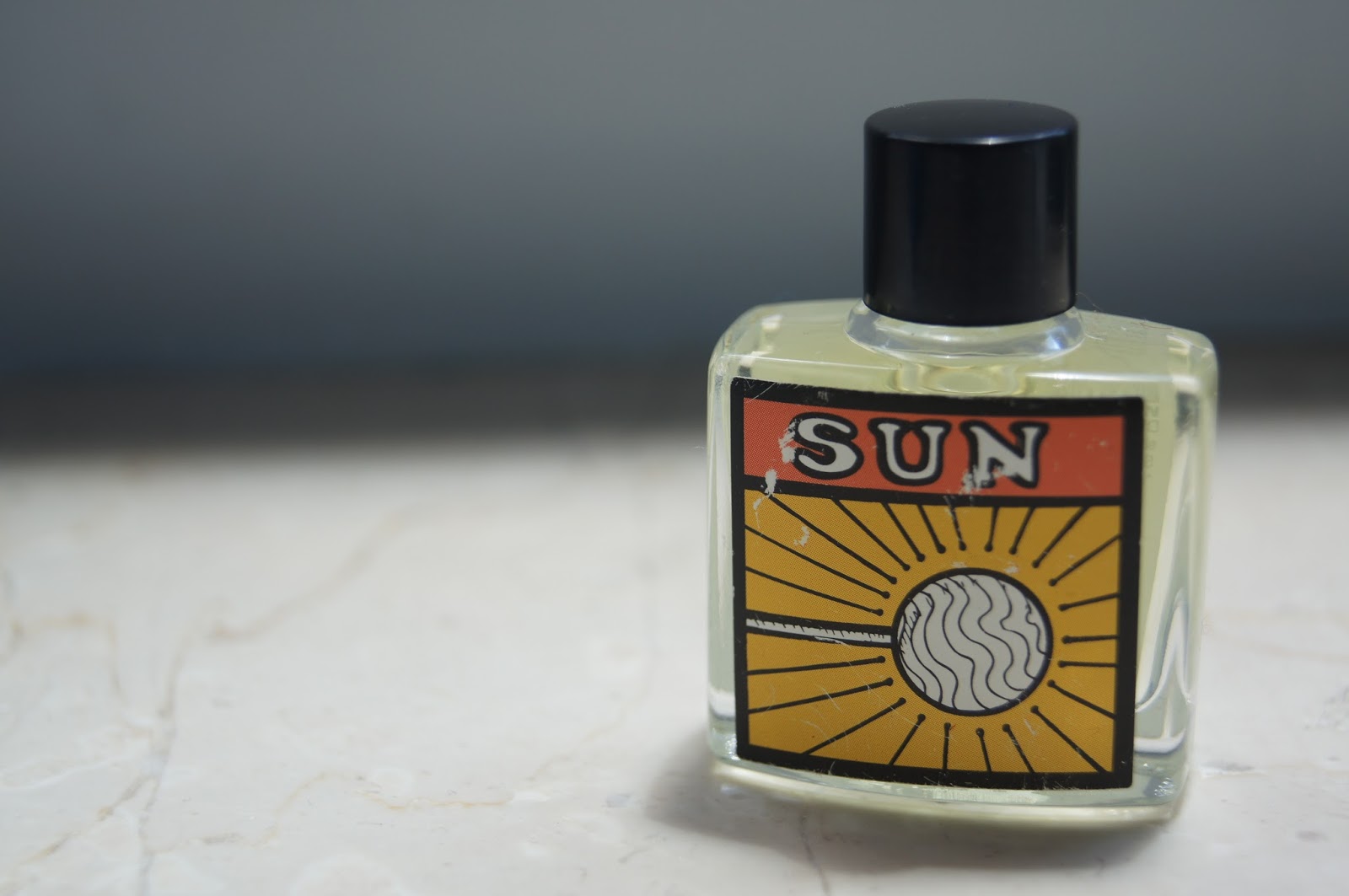 The Droplets of Life: Product Review - Lush 'Sun' Perfume