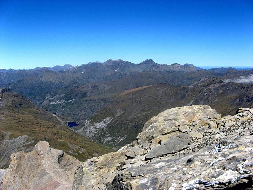 Lagrolenpyrénées: Grand Astazou, par la brèche de Tuquerouye