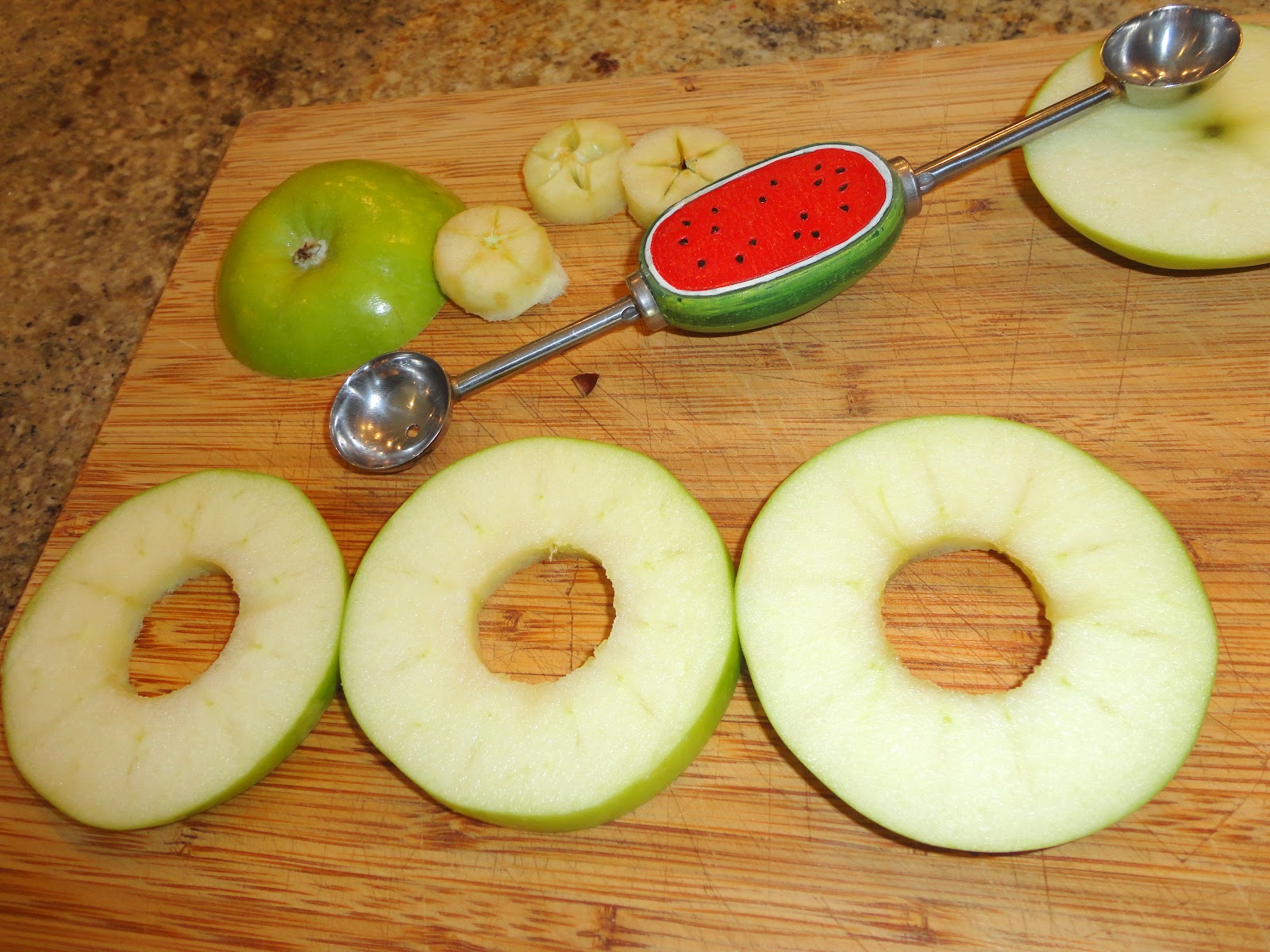 Brave Soul: Apple Rings with Peanut Butter & Granola