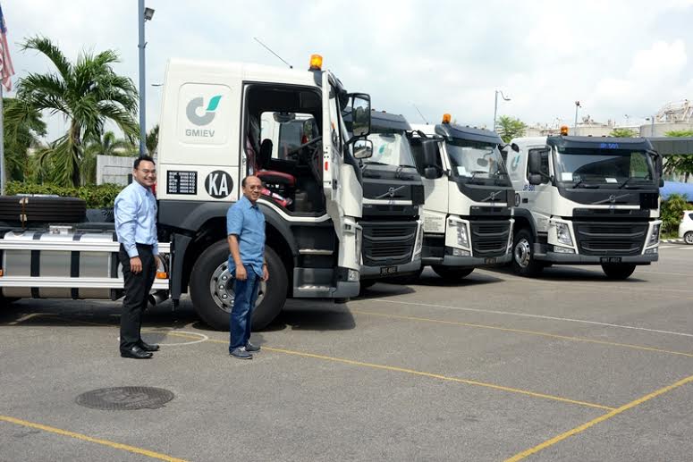 Motoring-Malaysia: Truck News: Four units of Volvo FM440 6X2 Trucks ...