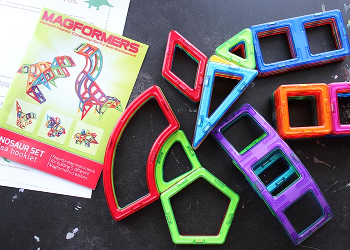 Build a Dino Activity with a Free "My Dinosaur" Printable | Sunny Day ...