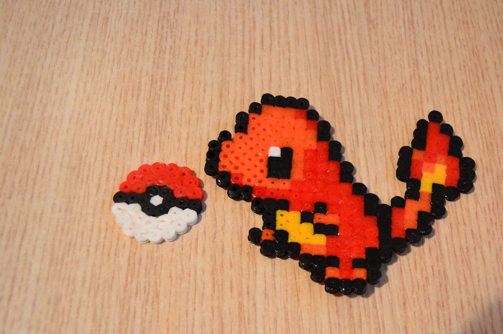 Hamas y Camisetas personalizadas: Ejemplos de hama beads