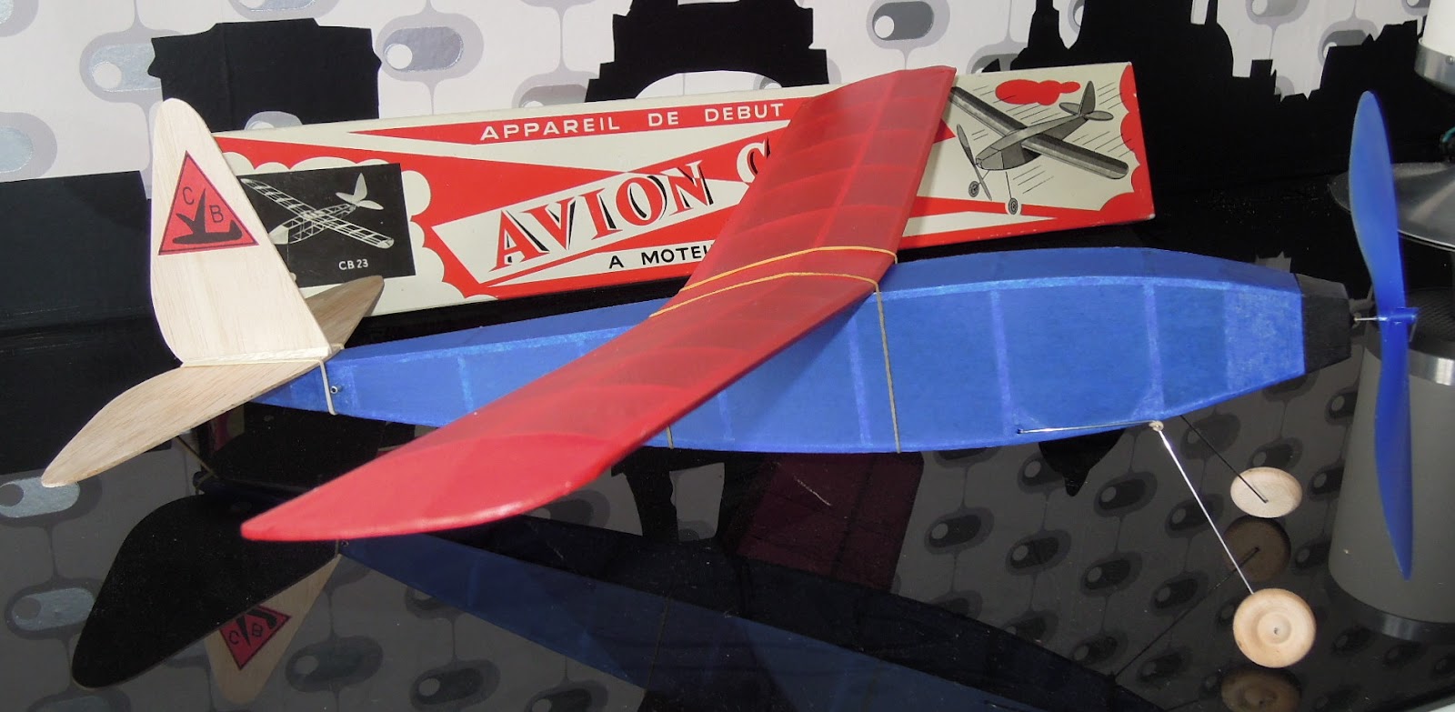 Stick 'n Tissue - Modélisme Vol Libre: Avion C.B.23 - Suite et fin