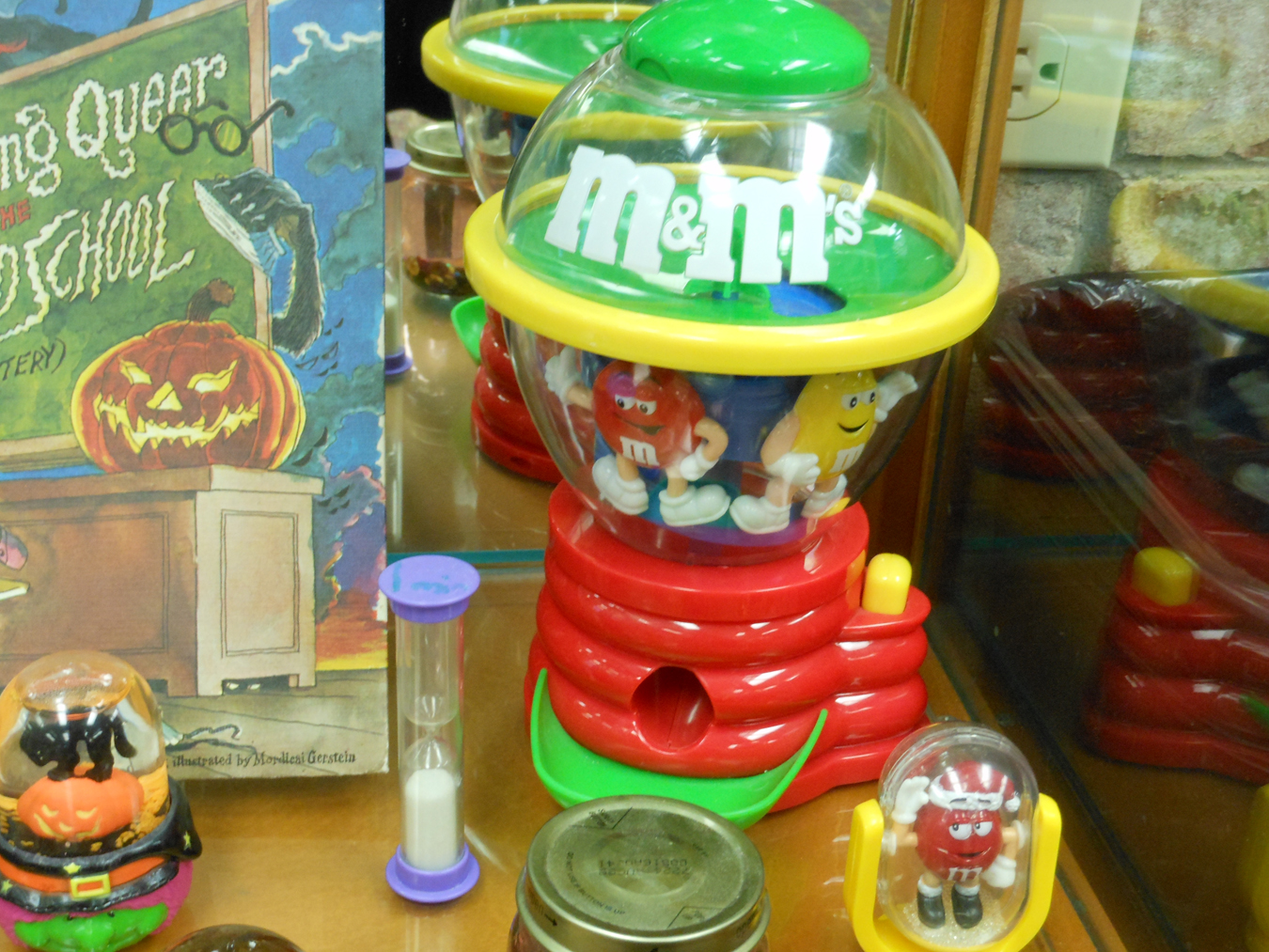 Hobbies on Display: March 2013 - Kalista's Snow Globe Collection