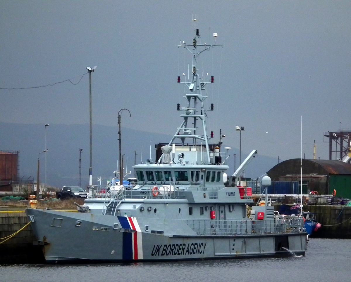 River Clyde Photography: HMC Valiant