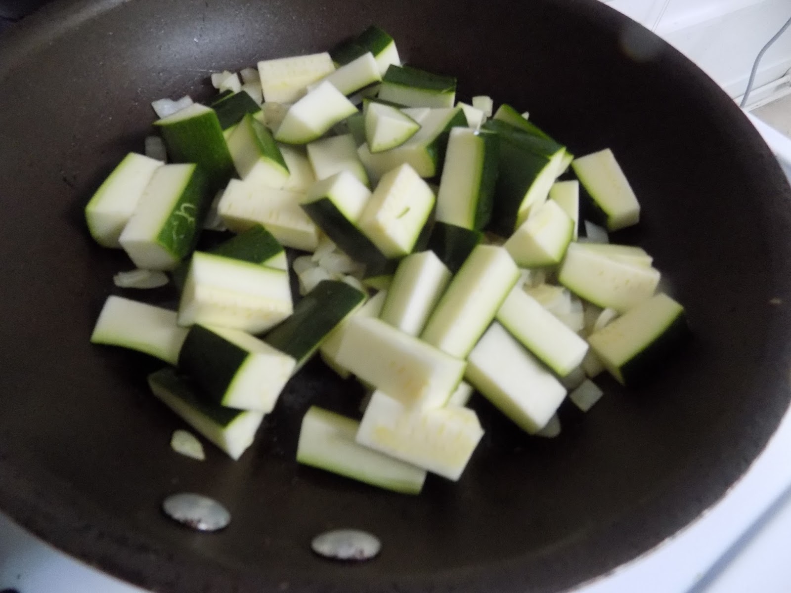 The Best lunch at the Delta Gamma house (two sauces, two pastas and ...