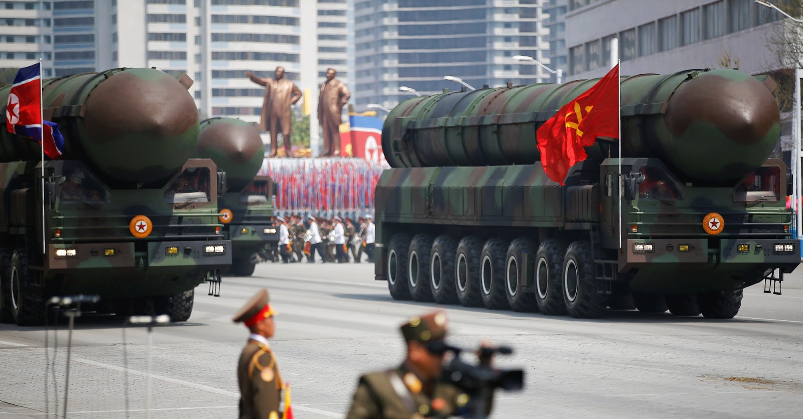 Corea Del Norte Exhibe Su Poderío Militar En Un Gran Desfile | Nosotros ... Corea Del Norte Exhibe Su Poderío Militar En Un Gran Desfile | Nosotros ...