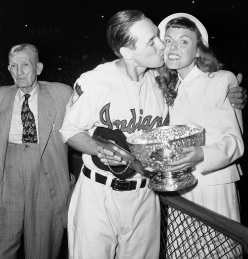 Bob Lemke's Blog: Ballplayers get the best babes: Part 10