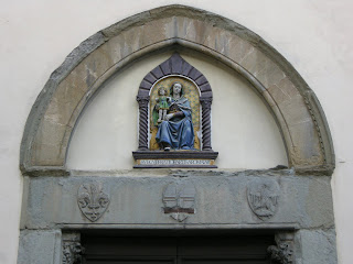 e-arthistory: BOTTICELLI's SAN BARNABA ALTARPIECE