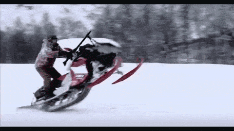 Scare Me On Fridays: Horror Friday: Dead Snow