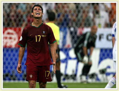 Cristiano Ronaldo Crying Pictures - The Sport and Football Report