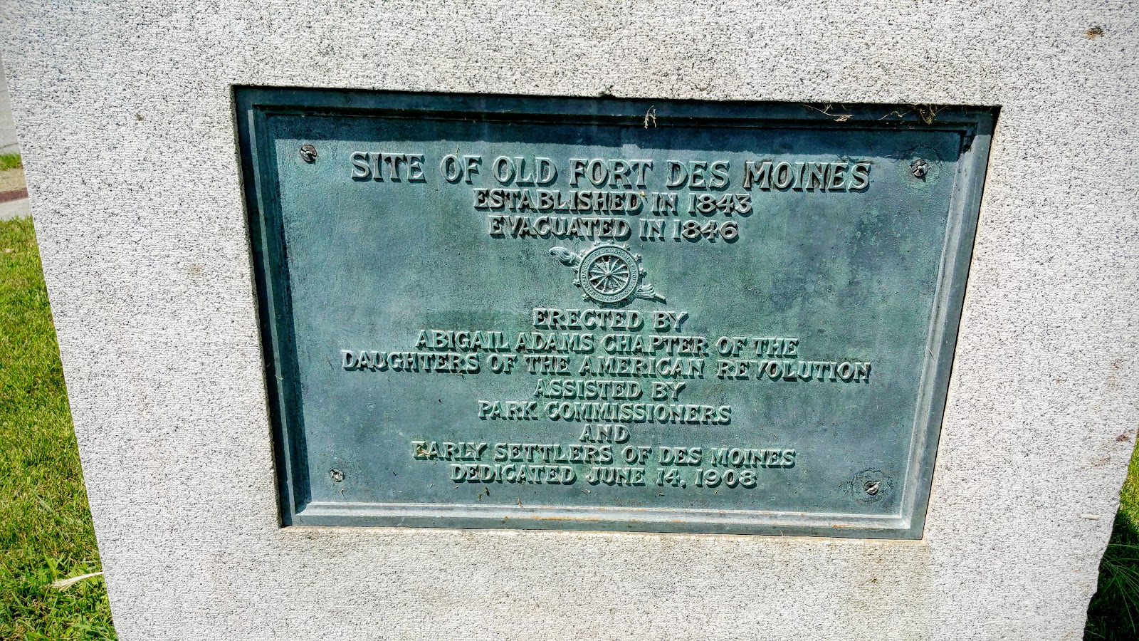 History and Culture by Bicycle: Des Moines, Iowa: Old Fort Des Moines