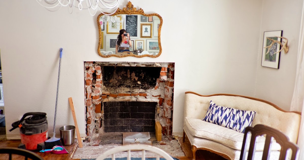 Domestic Fashionista: Uncovering Our Hidden Fireplace