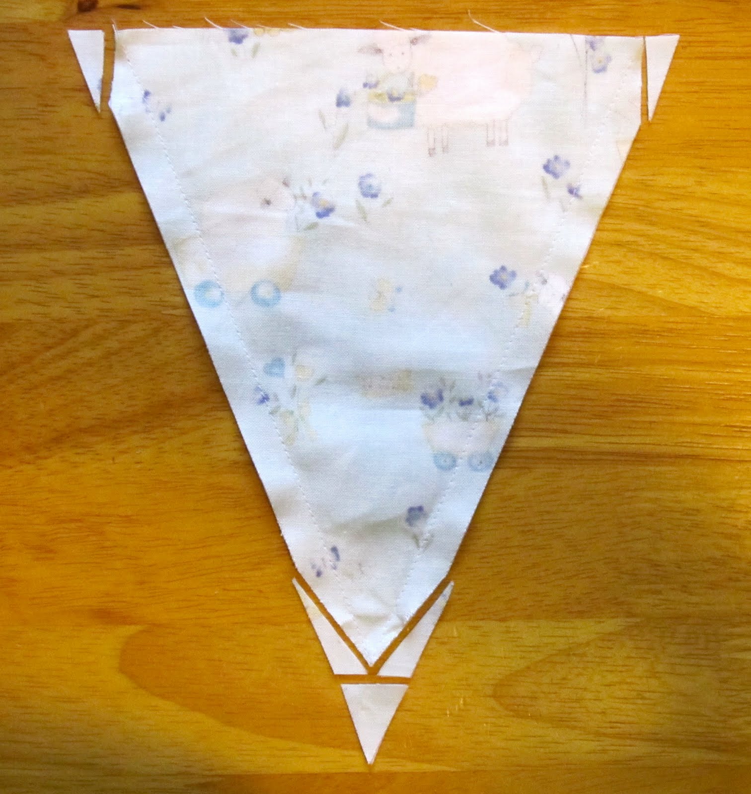Stitches and Love: Quick Version of the Free Bunting Tutorial & Pattern