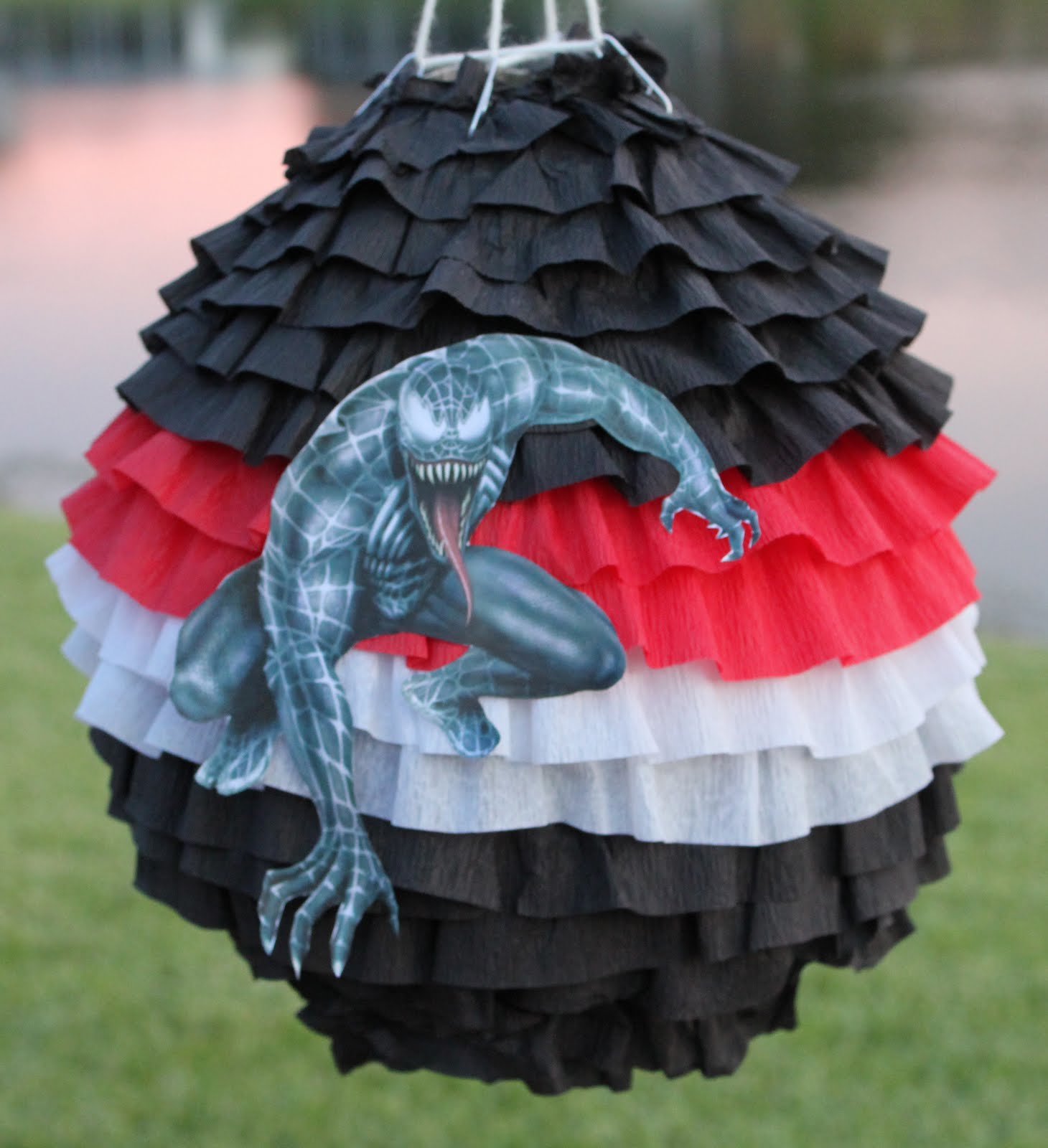 Wild Cinnamon: Piñatas!