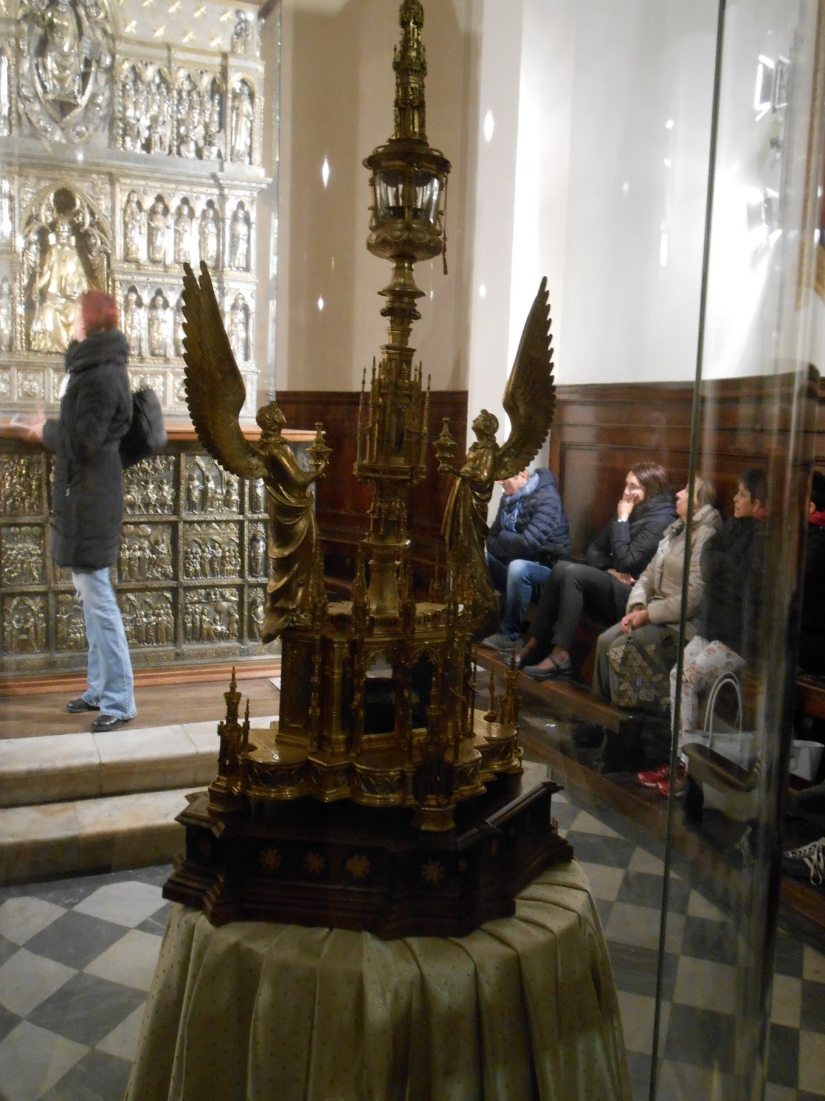 New Liturgical Movement: A Famous Medieval Relic of St James the Greater