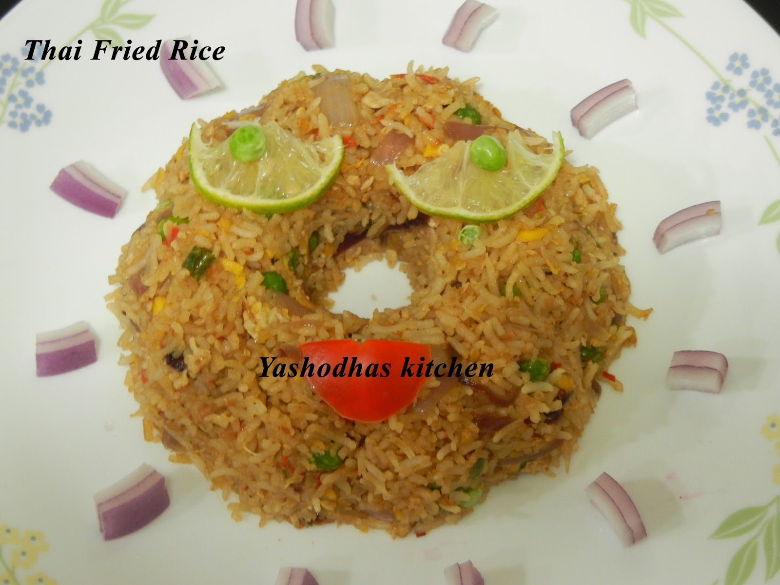 Yashodha's kitchen: THAI EGG FRIED RICE