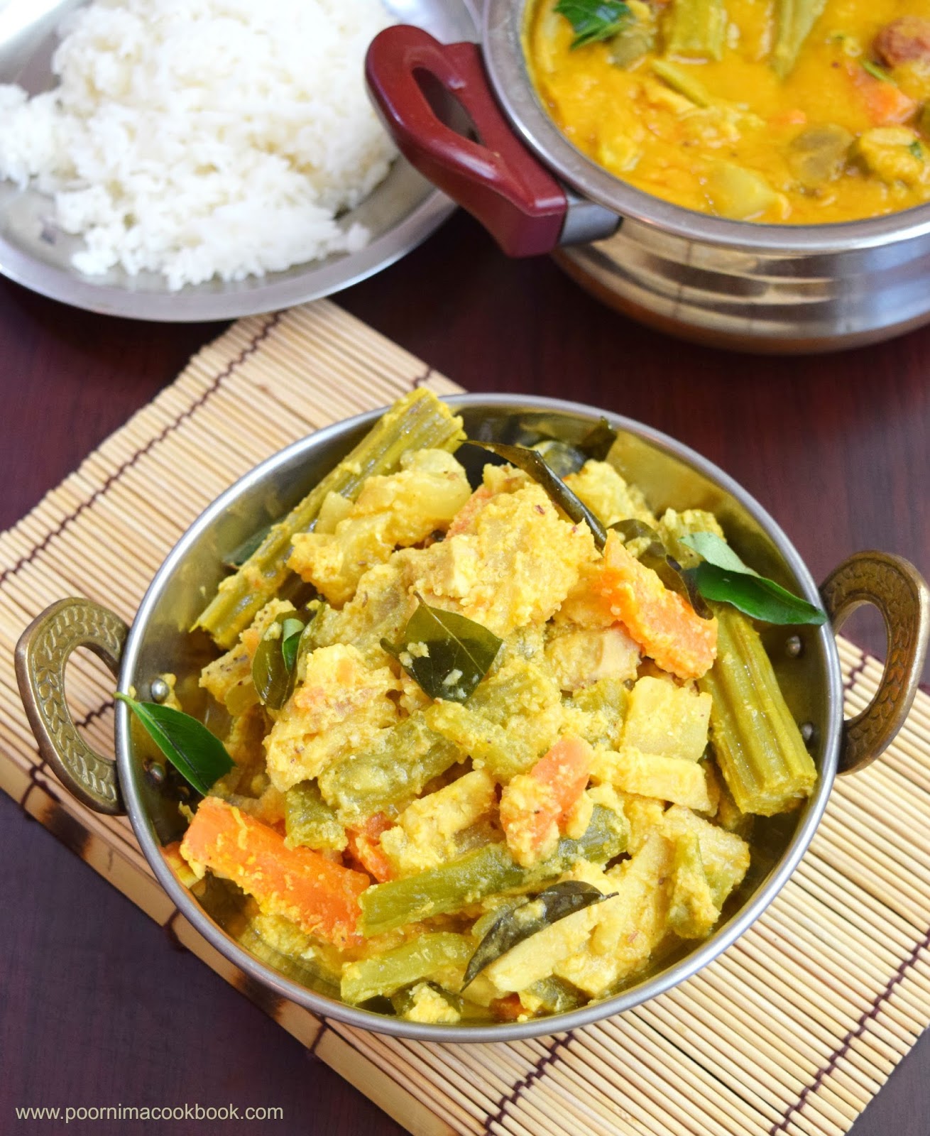 Poornima's Cook Book: Aviyal - Kerala Style