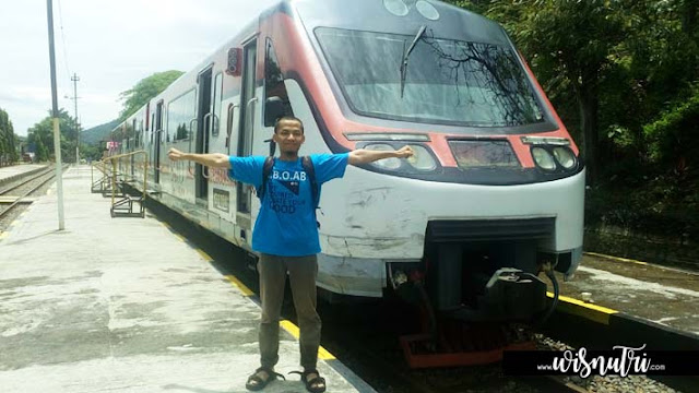 Naik Railbus Bathara Kresna