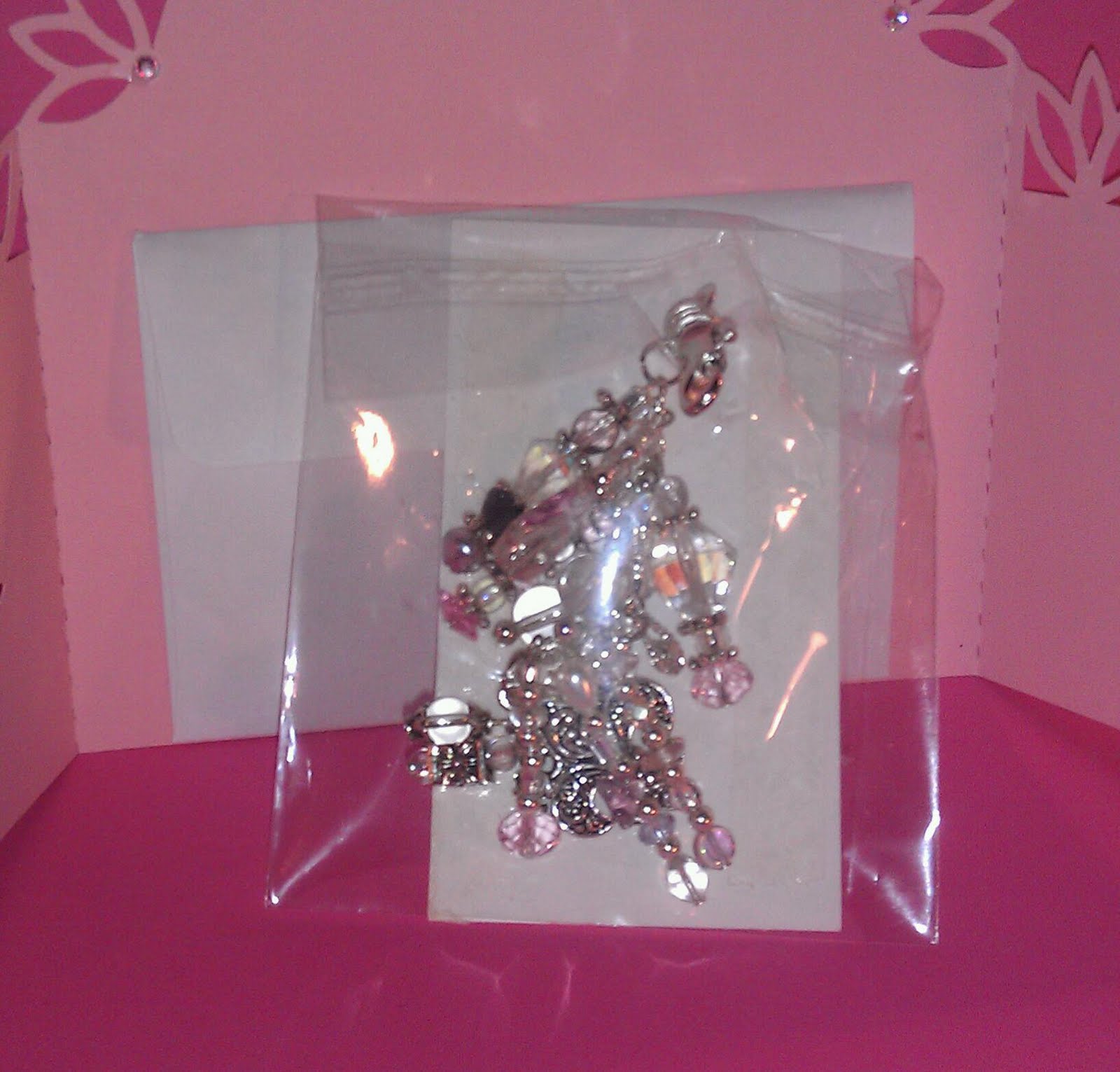 : Gatefold Card holder for Charms