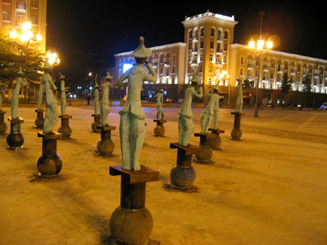 Living Rootless: Rustavi: Beauty