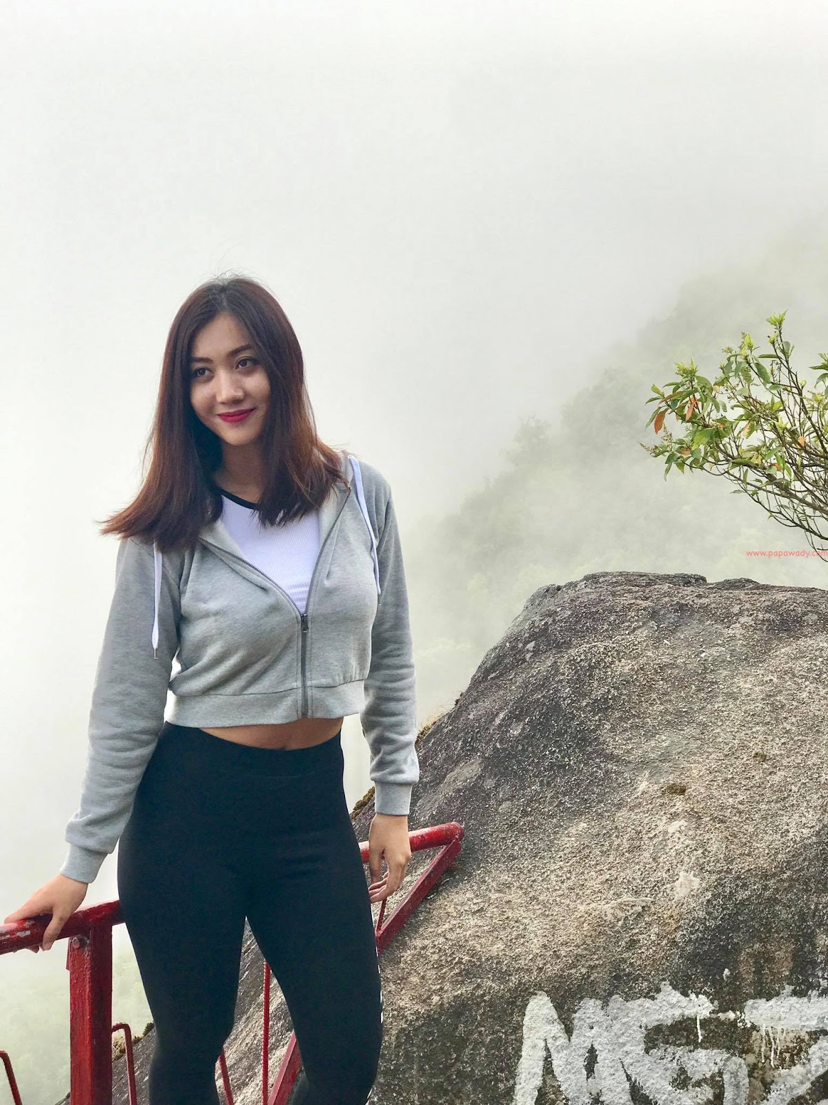 Lu Lu Aung April Snapshots Collection