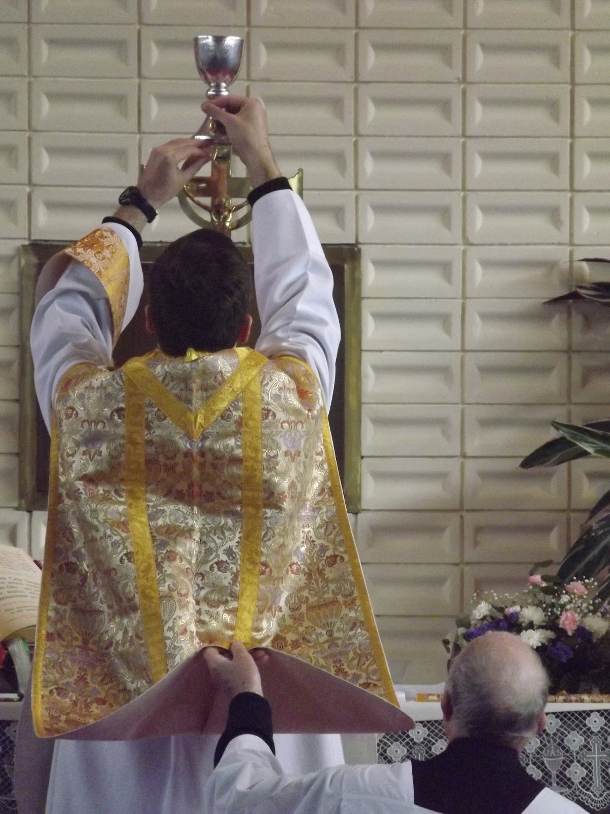 The Catholic Heritage Association of Ireland: Third Latin Mass - St ...