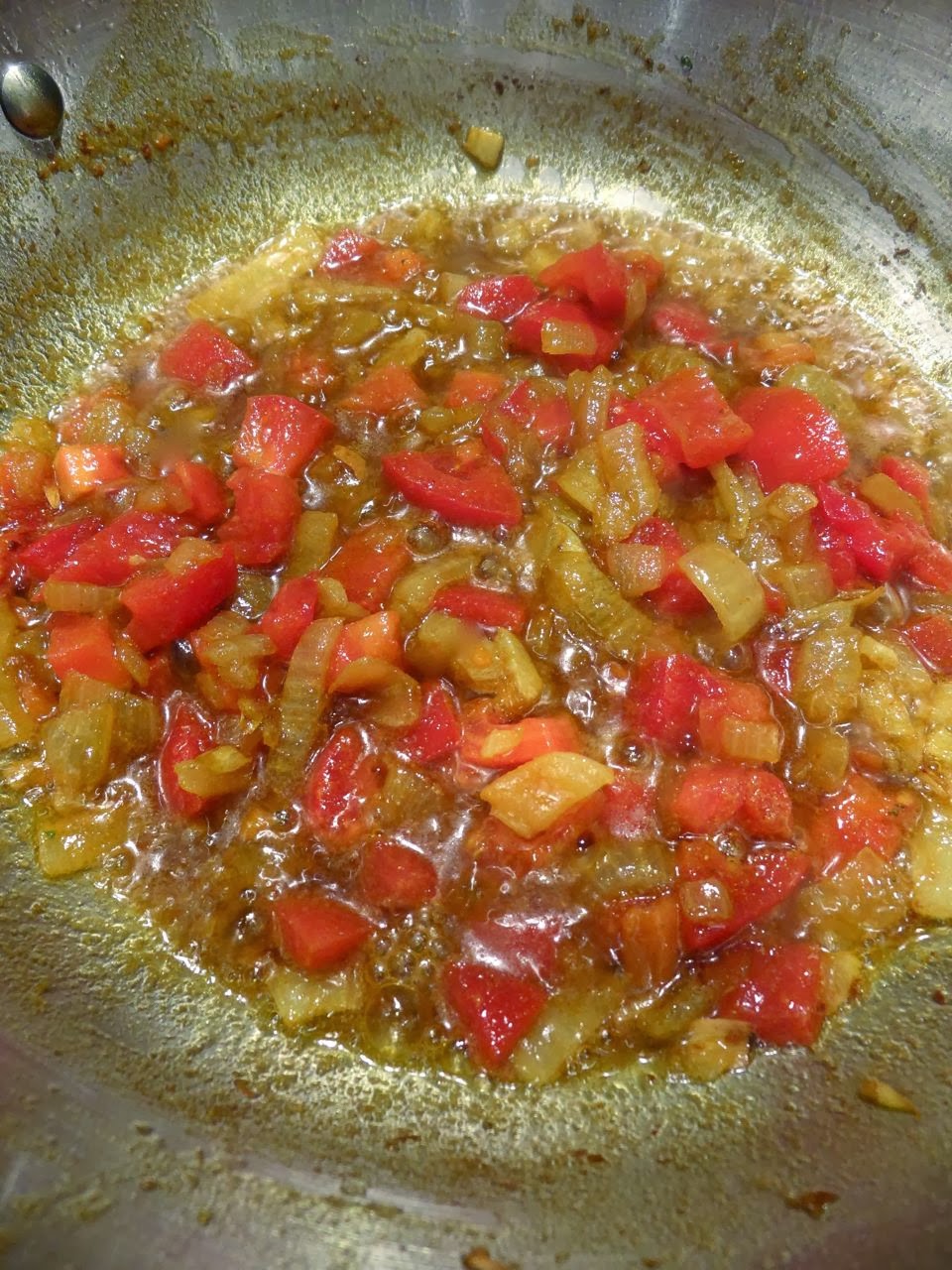 Scrumpdillyicious: Sukuma Wiki: Kenyan Braised Kale with Tomatoes