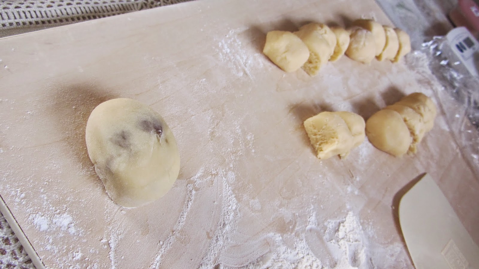 Keith and Celia: Kuri Manjū 栗饅頭 (Chestnut buns)