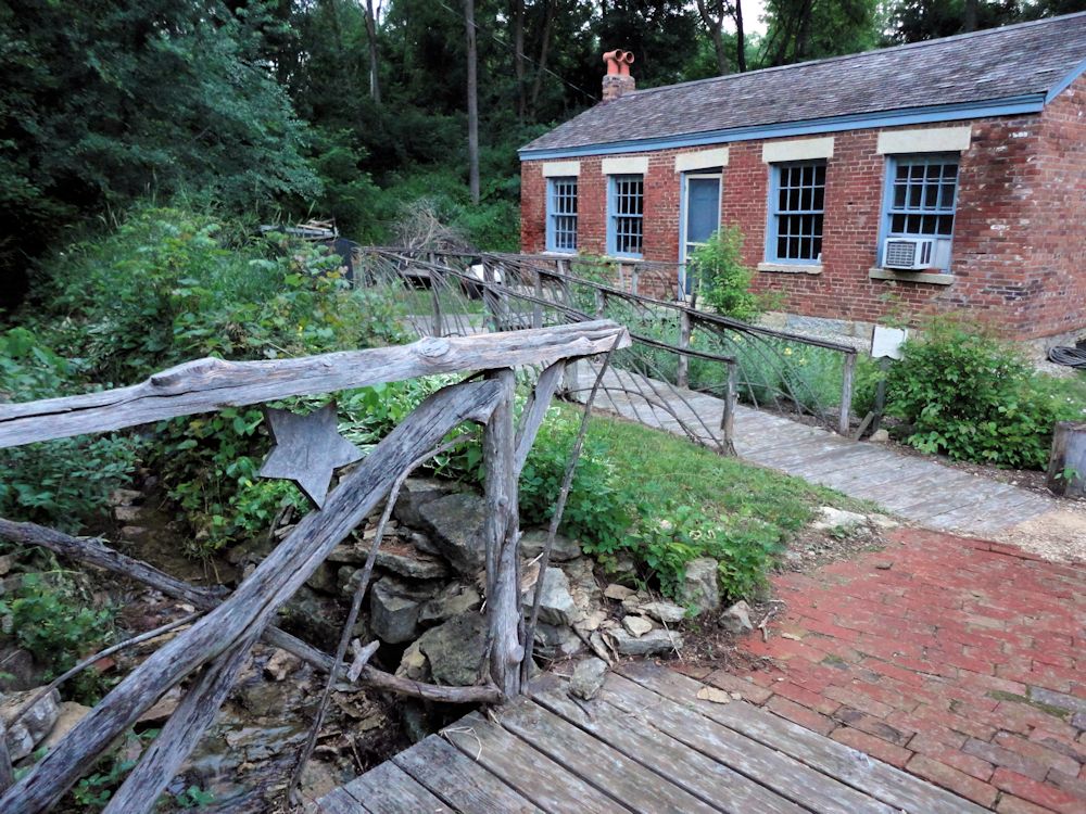 Yarnplayer's Tatting Blog: July 2013