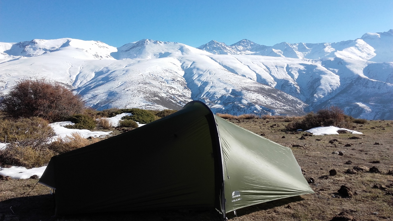 HOWLINGMIST: The Vango Force 10 Helium 2 Tent
