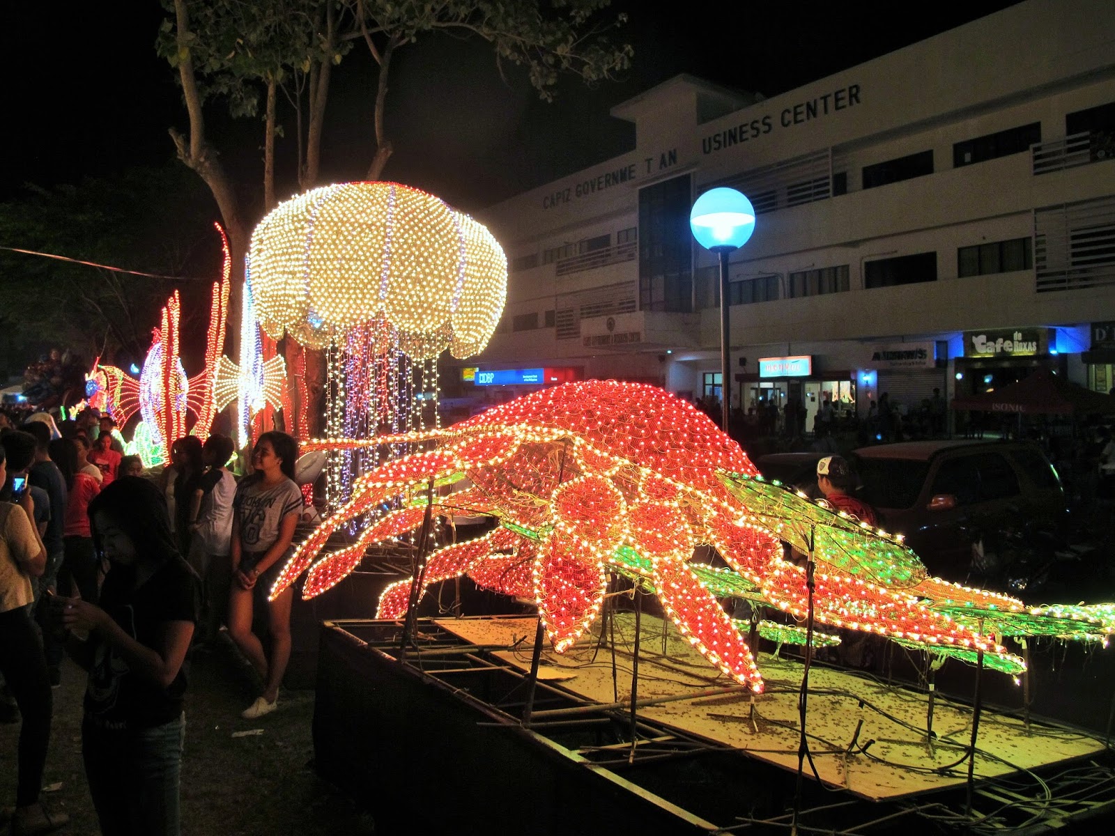 Gridcrosser: A Spectacle of Folk Culture in Capiz’s Festival